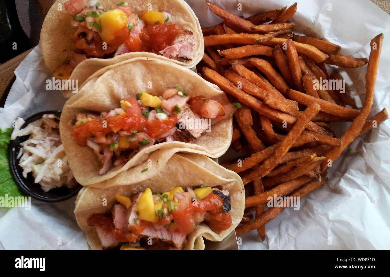 Taco fries hi-res stock photography and images - Alamy