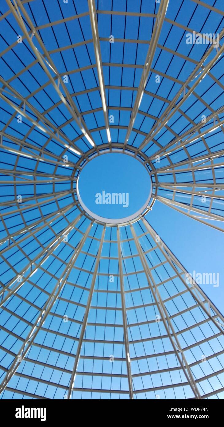 Glass skylights hi-res stock photography and images - Alamy