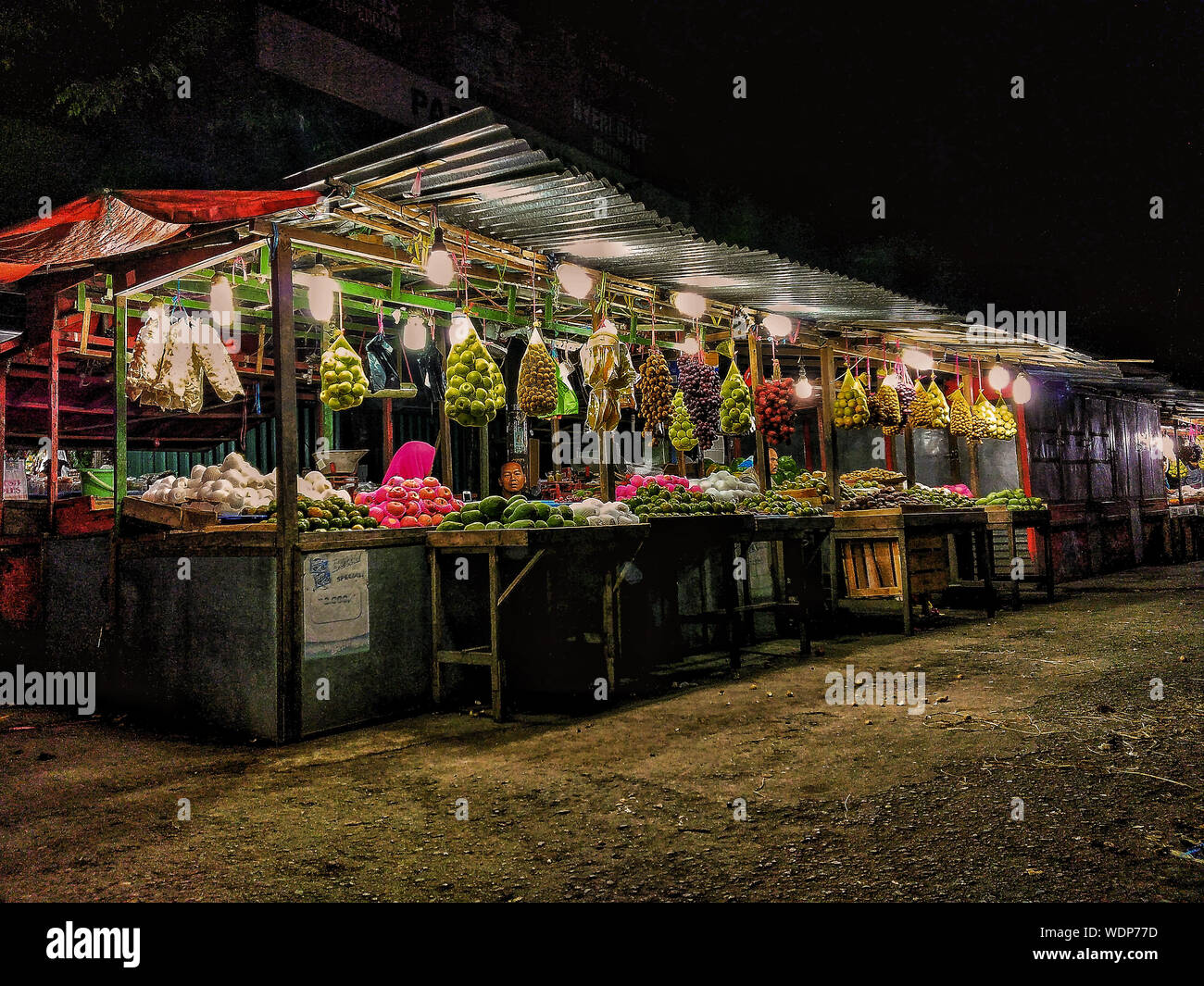 Indian night market hi-res stock photography and images - Alamy