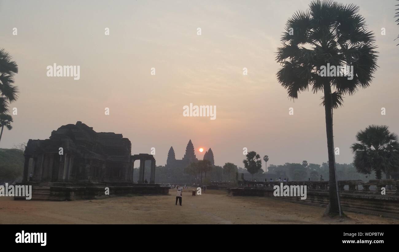 Ruined area hi-res stock photography and images - Alamy