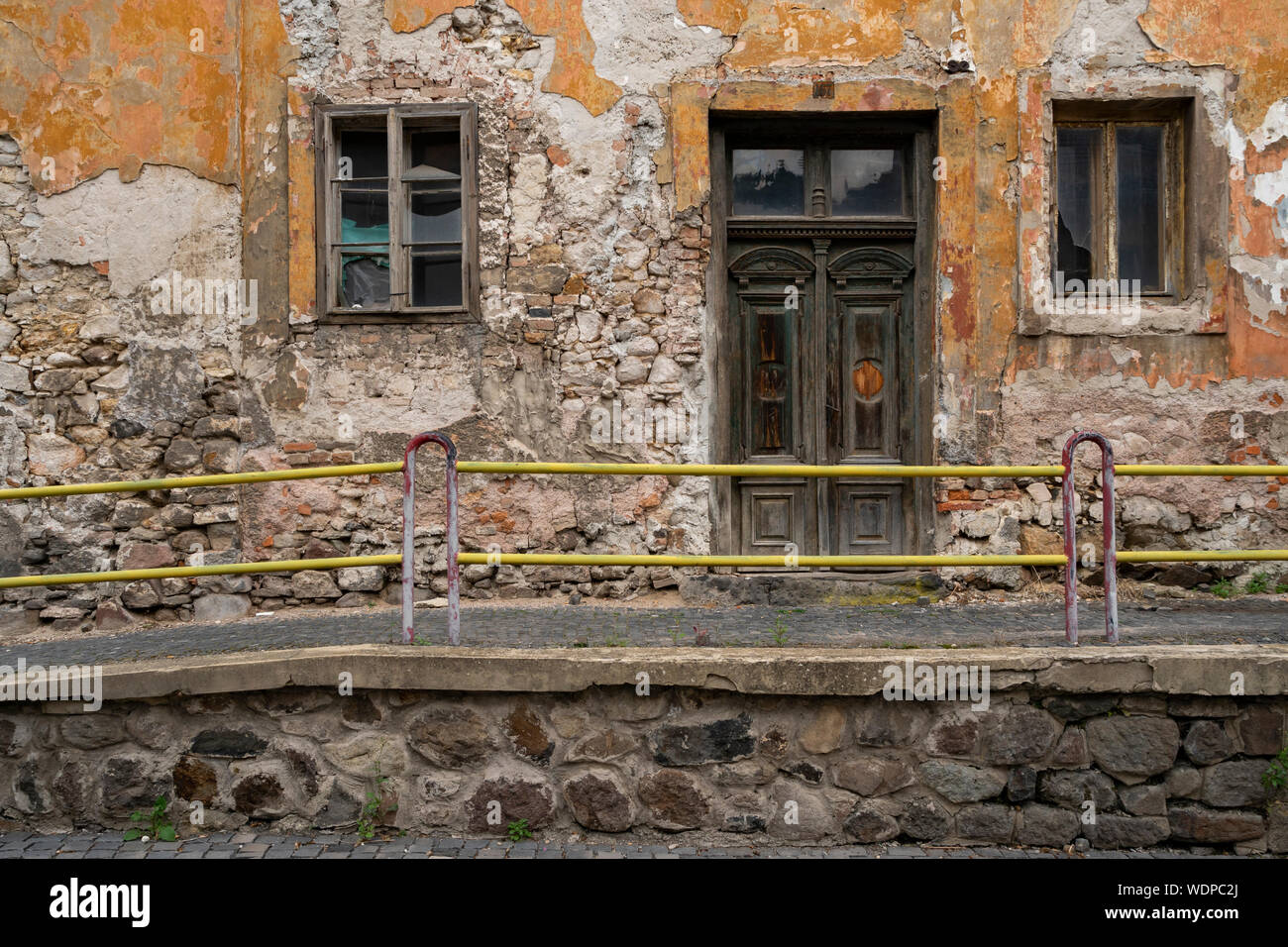 Old neglected building in Kremnica, Slovakia Stock Photo - Alamy