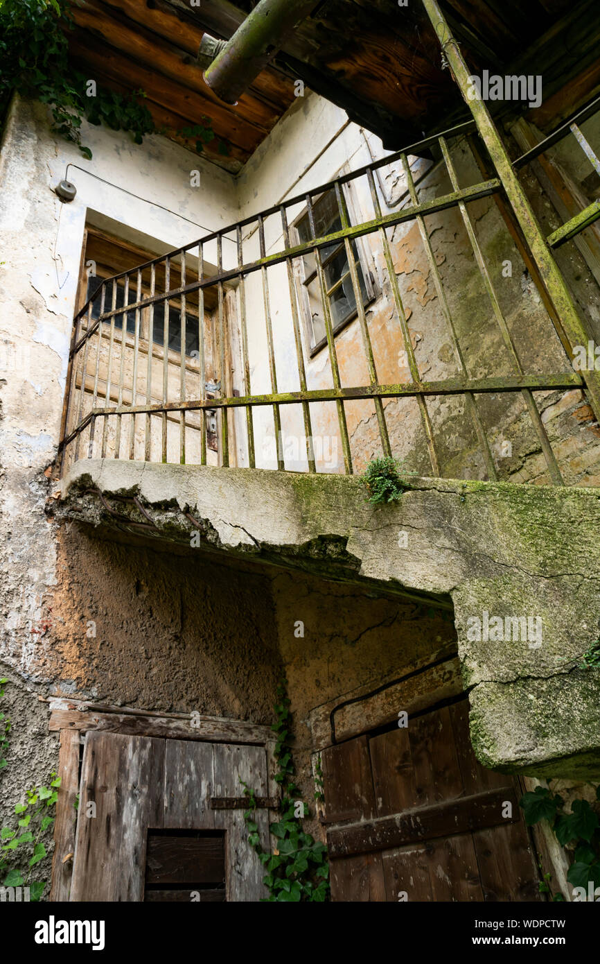 Old neglected building in Kremnica, Slovakia Stock Photo - Alamy