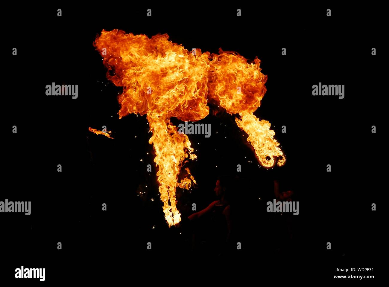 Dark night fire hi-res stock photography and images - Alamy