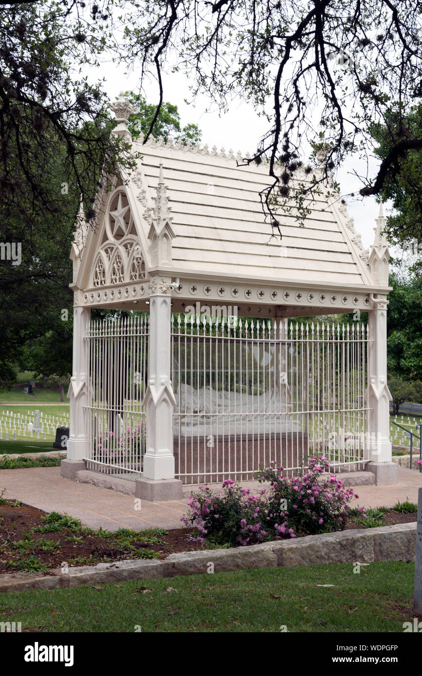 Gravesite of Confederate General Albert Sidney Johnston at the Texas ...