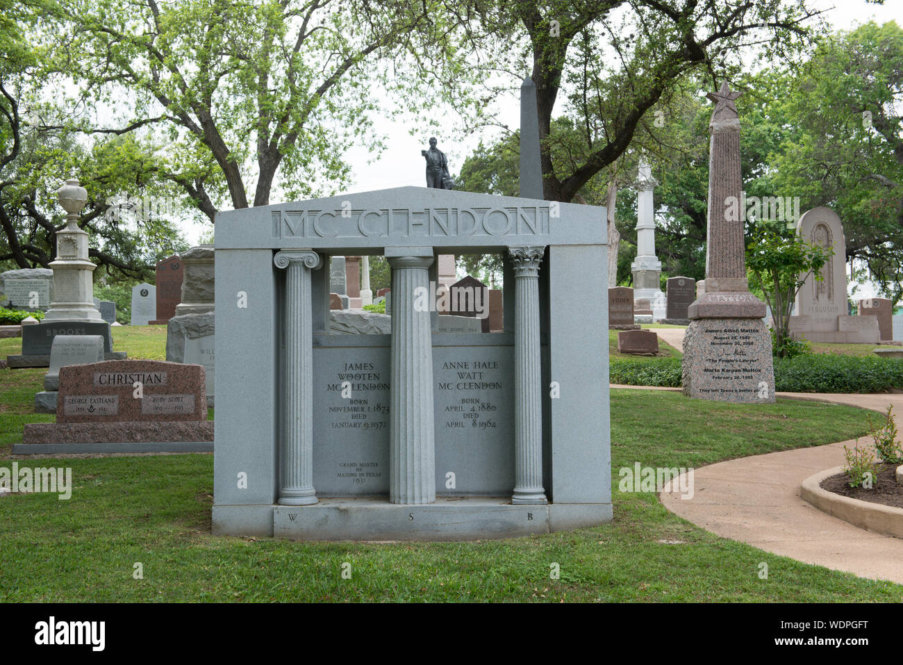 Gravesite of James Wooten McClendon and his wife, Anne Hale Watt ...