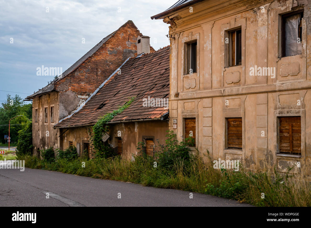 Old neglected building in Kremnica, Slovakia Stock Photo - Alamy