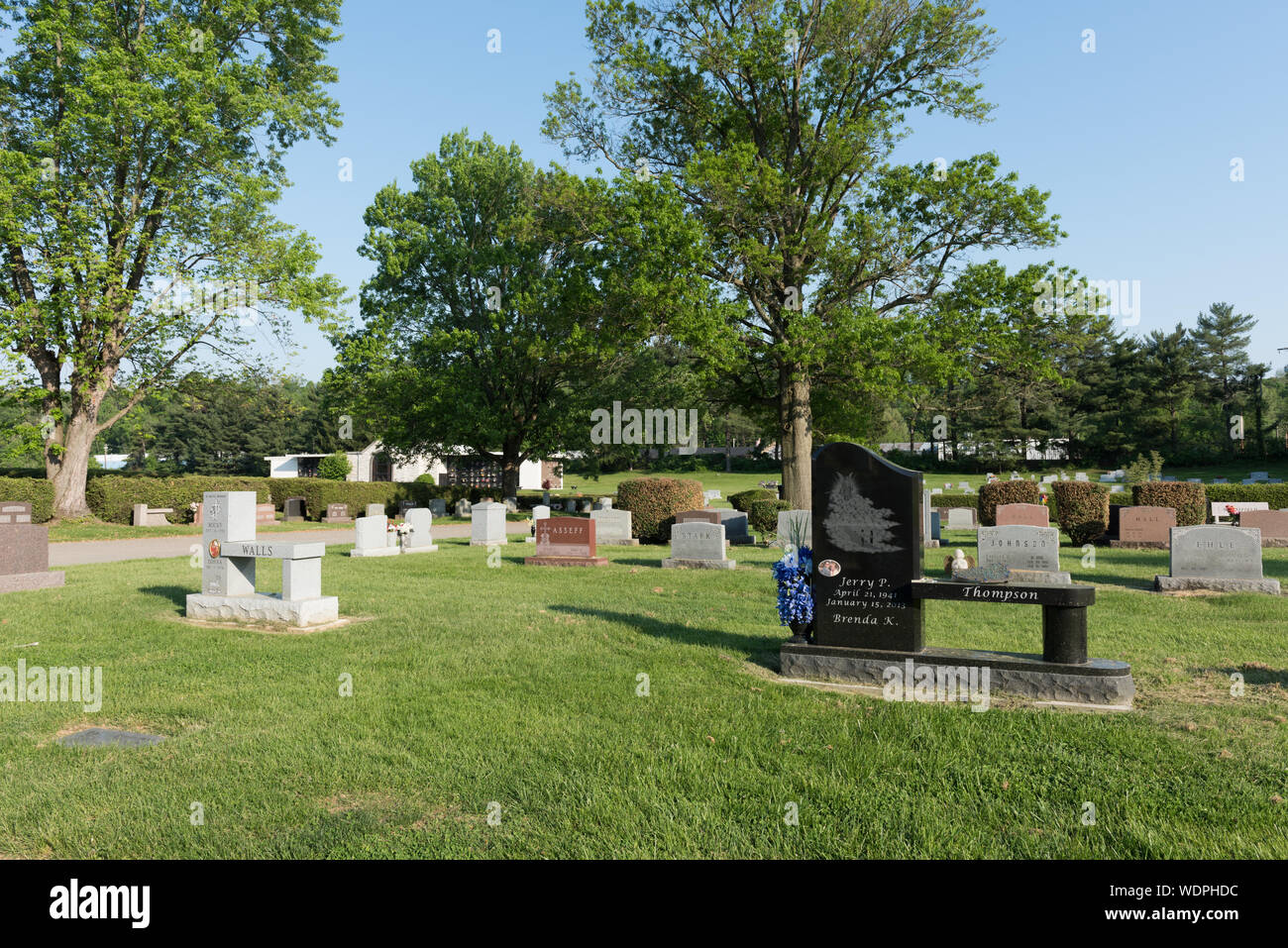 Gravestones at Sunset Memorial Park in Charleston, West Virginia Stock ...