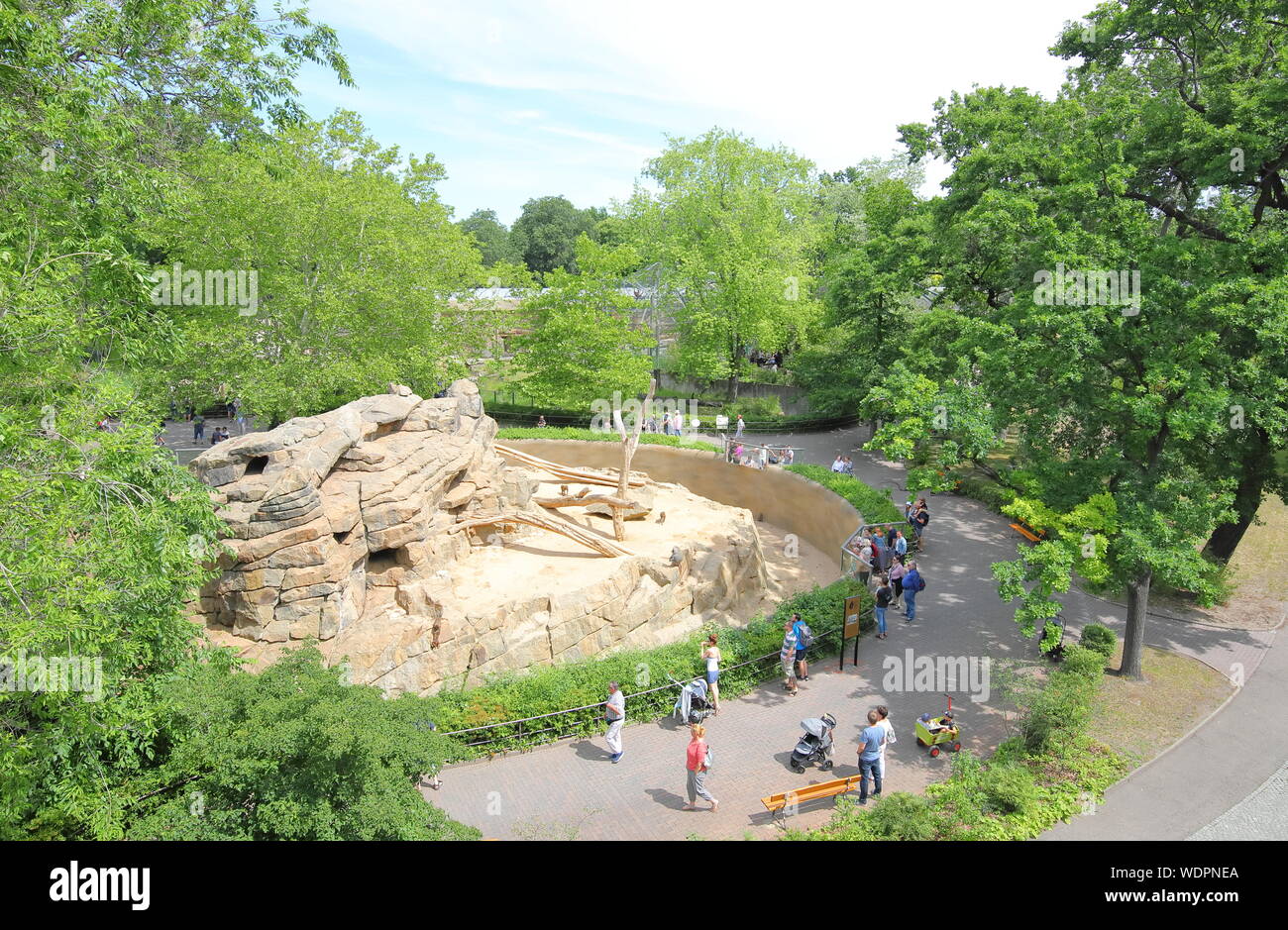 Visit berlin zoo hi-res stock photography and images - Alamy