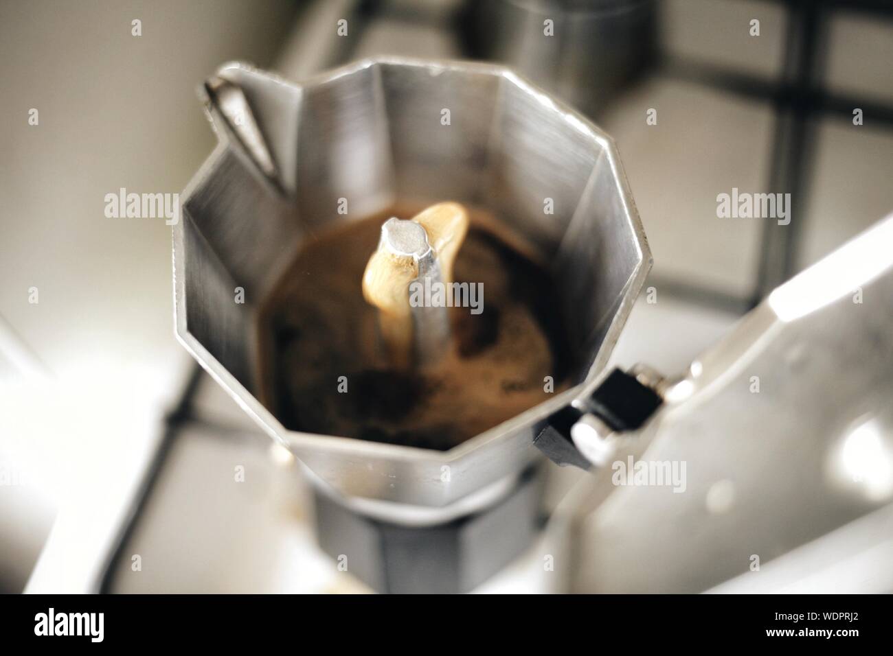Open and close lid High Resolution Stock Photography and Images - Alamy