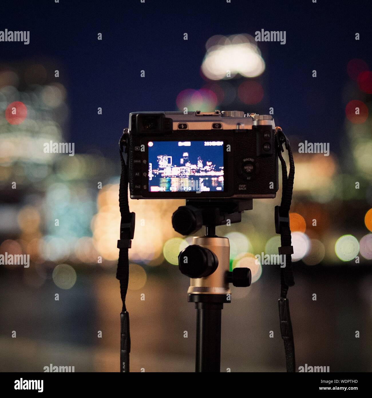 Slr camera screen hi-res stock photography and images - Alamy