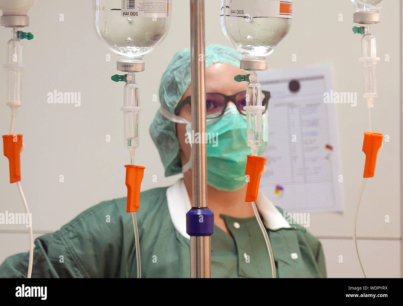 Hospital drips hi-res stock photography and images - Alamy