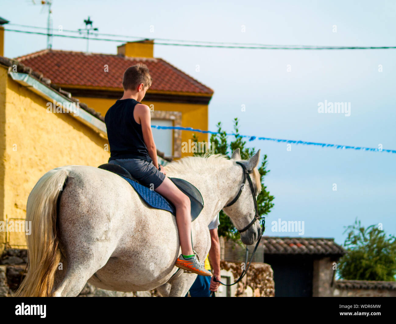 Horse and house hi-res stock photography and images - Alamy