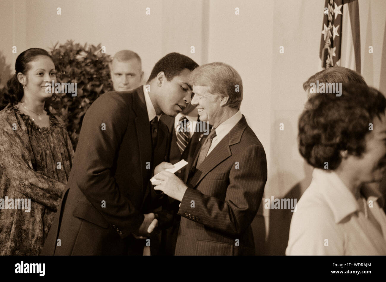 President Jimmy Carter with Muhammad Ali Stock Photo - Alamy