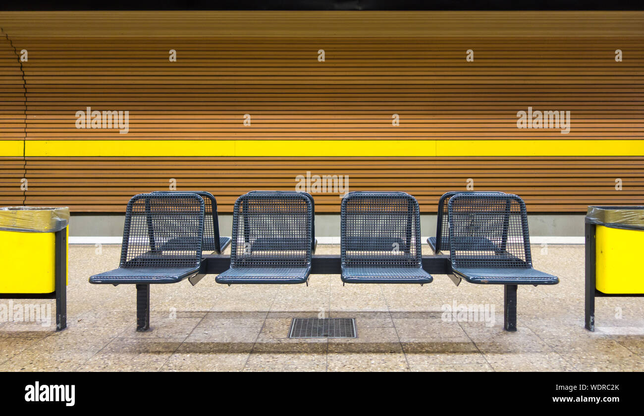 Platform subway munich germany hi-res stock photography and images - Alamy