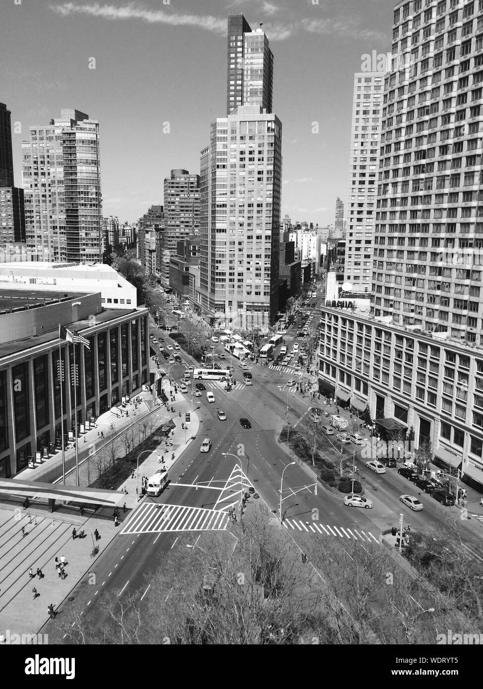 Buildings and streets modern hi-res stock photography and images - Alamy