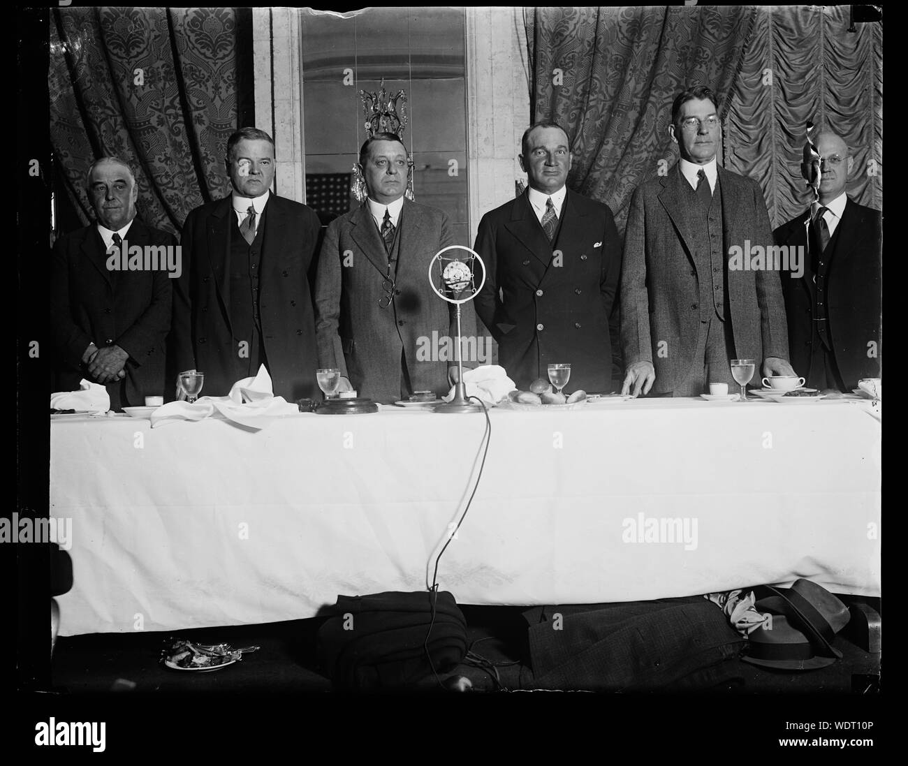 Herbert Hoover, second from left; outside White House, Washington, D.C ...