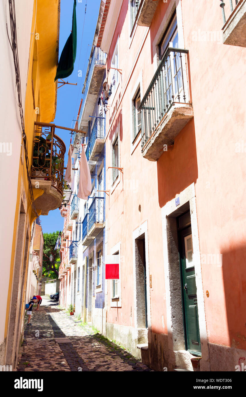 Narrow structures hi-res stock photography and images - Alamy