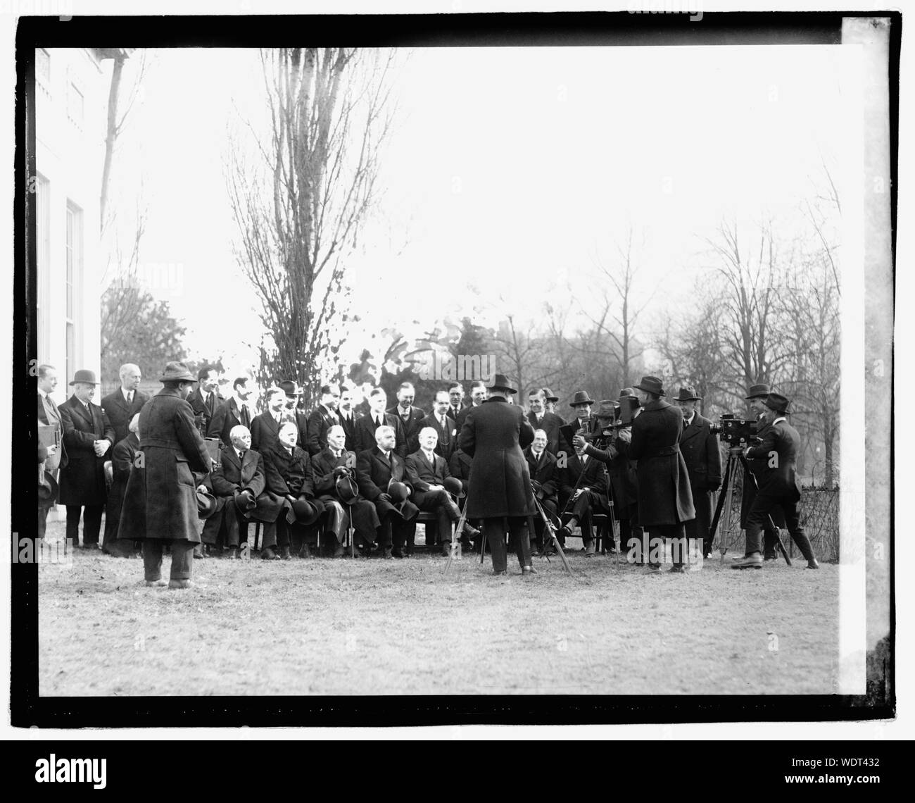 Group newspaper men at White House Abstract/medium: National Photo ...