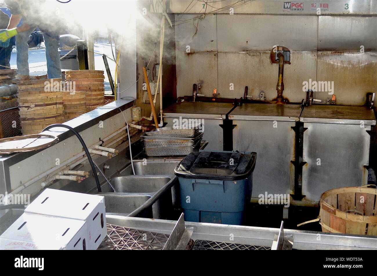 Kitchen smoke messy hi-res stock photography and images - Alamy