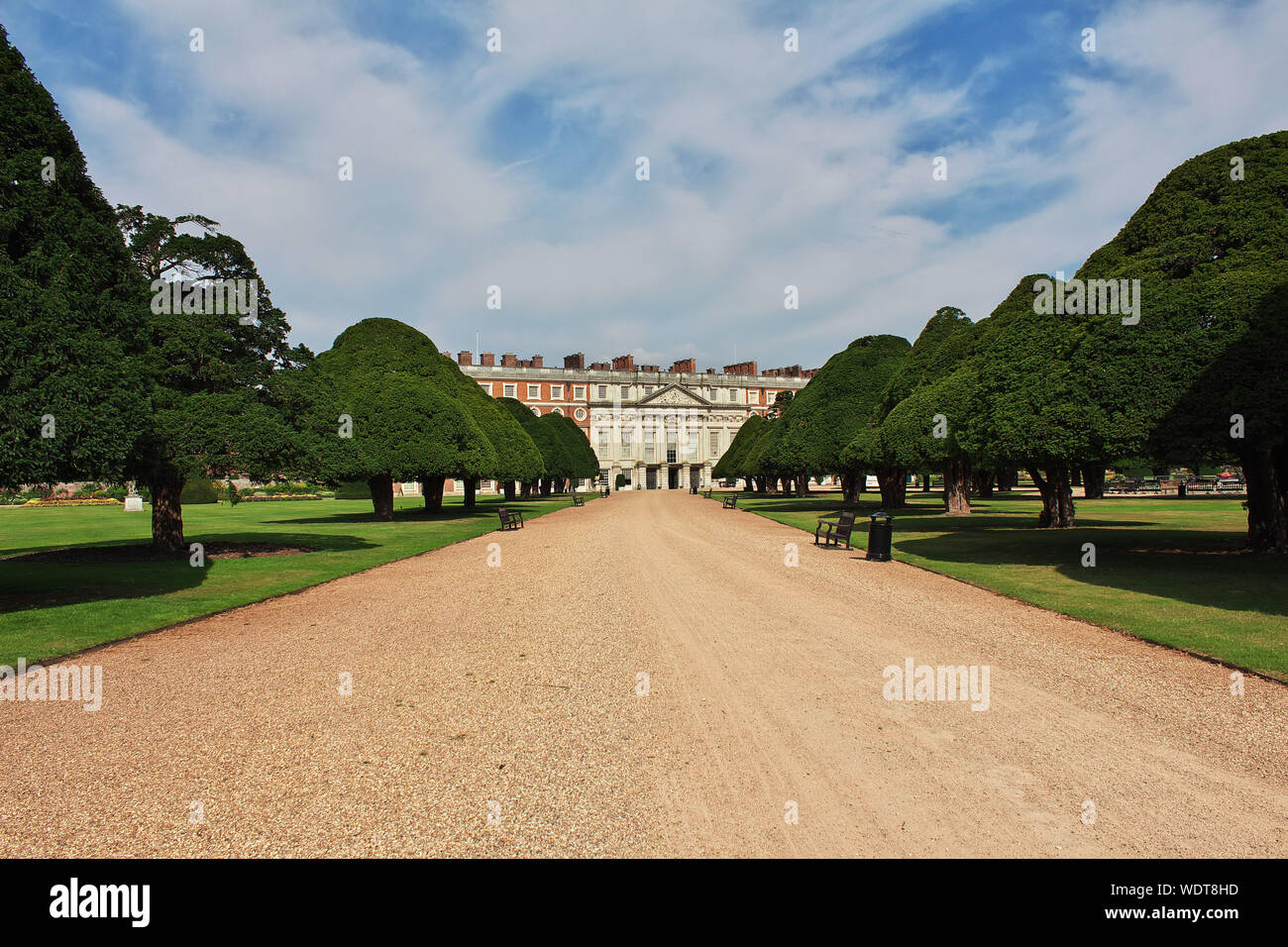 The Royal Castle Of HAMPTON Court, England Stock Photo - Alamy