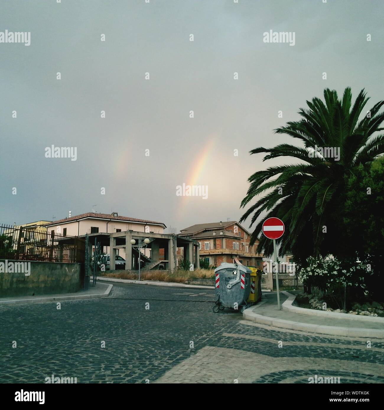 The rainbow building hi-res stock photography and images - Alamy