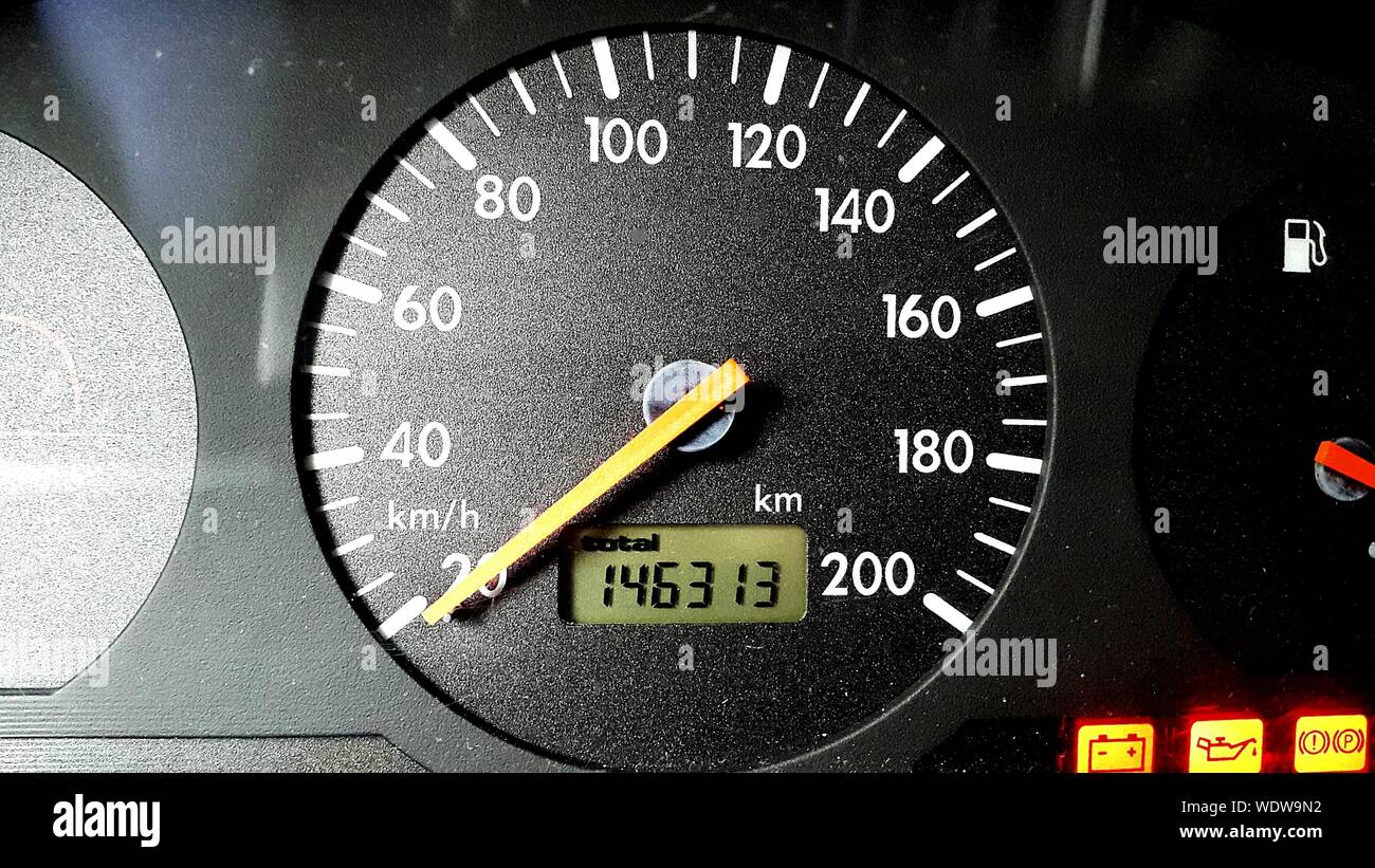 Car dashboard with speedometer hi-res stock photography and images - Alamy