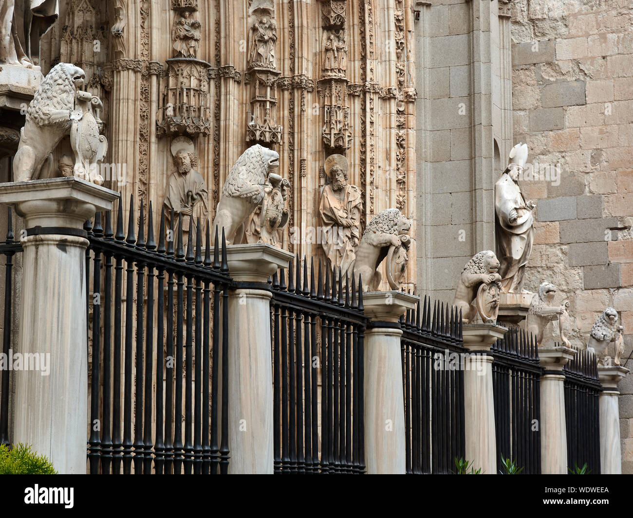 TOLEDO, SPAIN - APRIL 24, 2018: The column-mullion of the Portal of the ...