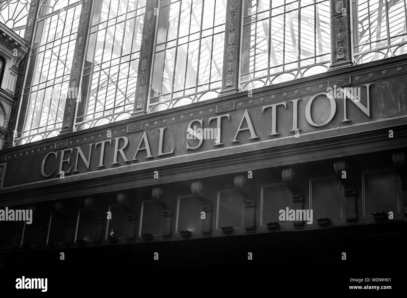 Central text hi-res stock photography and images - Alamy