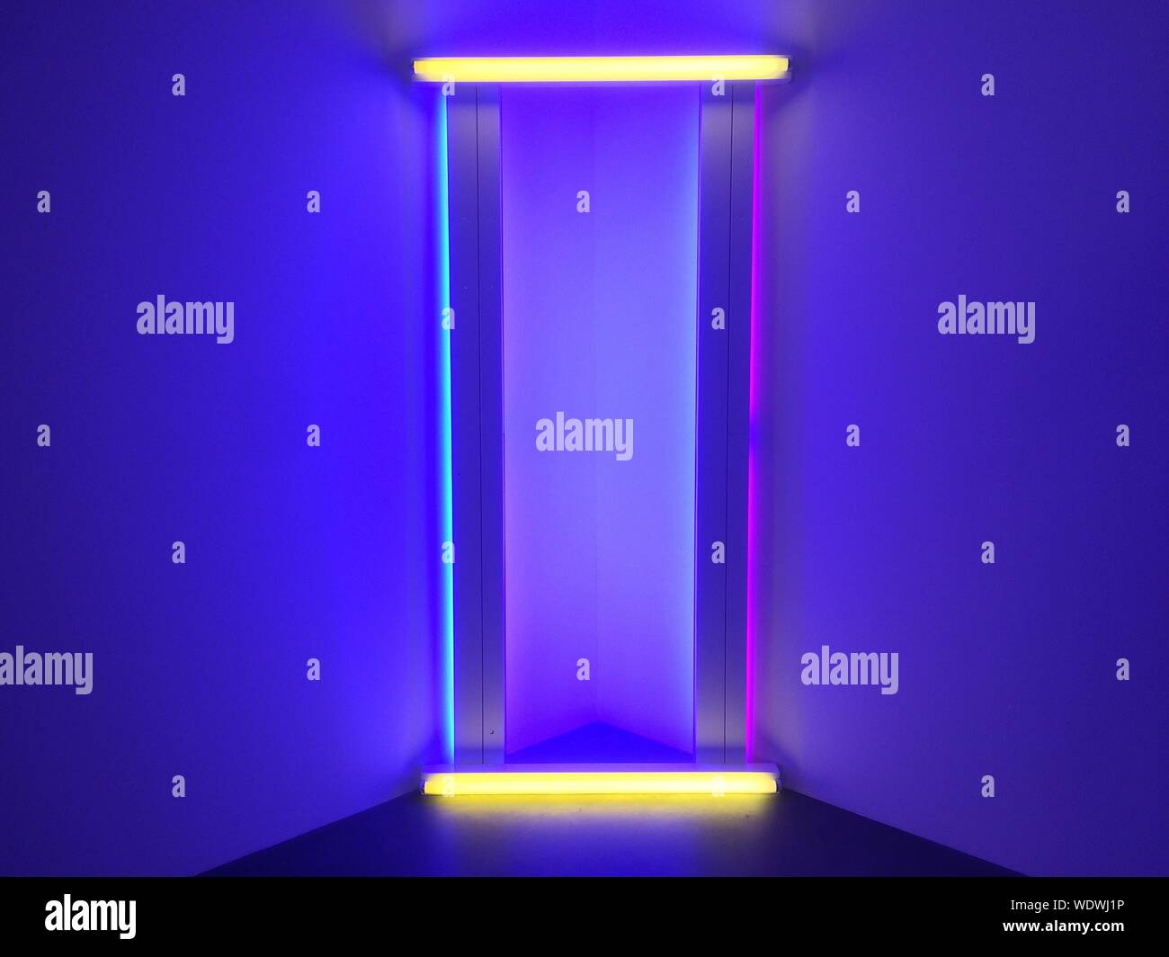 Neon shot hi-res stock photography and images - Alamy