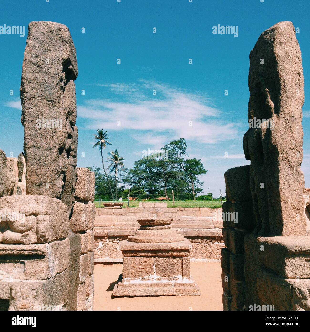 Shore temple hi-res stock photography and images - Alamy
