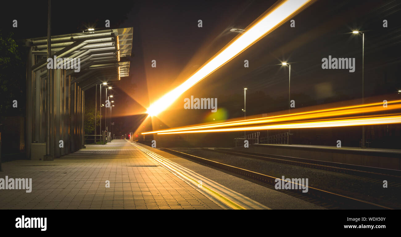 Long Platform Stock Photos & Long Platform Stock Images - Alamy