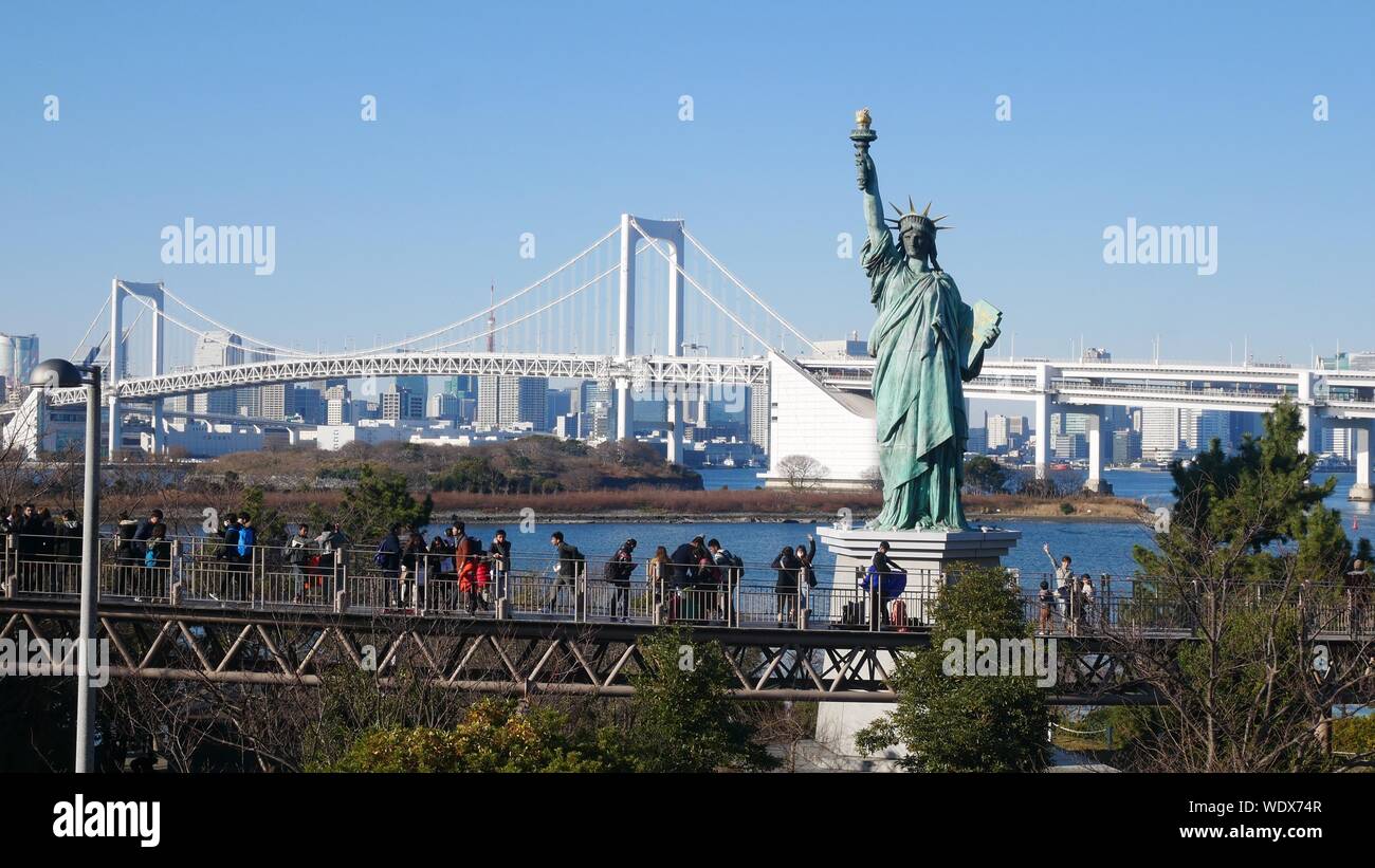 Statue by liberty bridge hi-res stock photography and images - Alamy