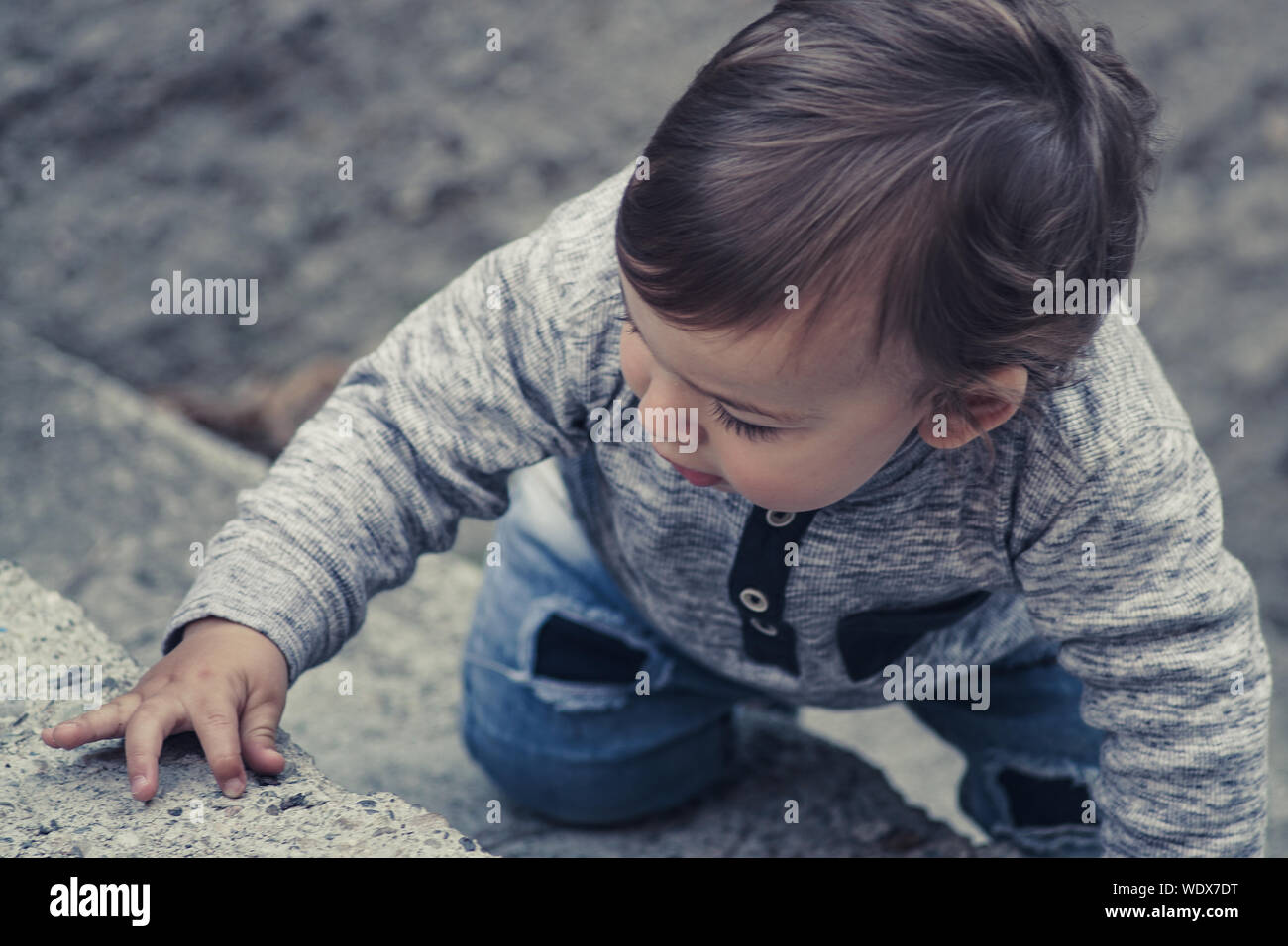 Baby climbing steps hi-res stock photography and images - Alamy