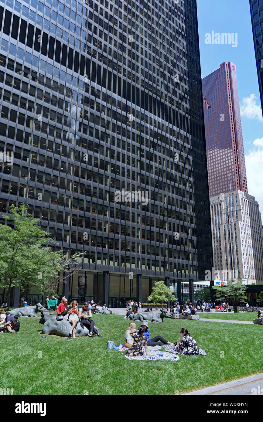 Cow sculptures hi-res stock photography and images - Alamy