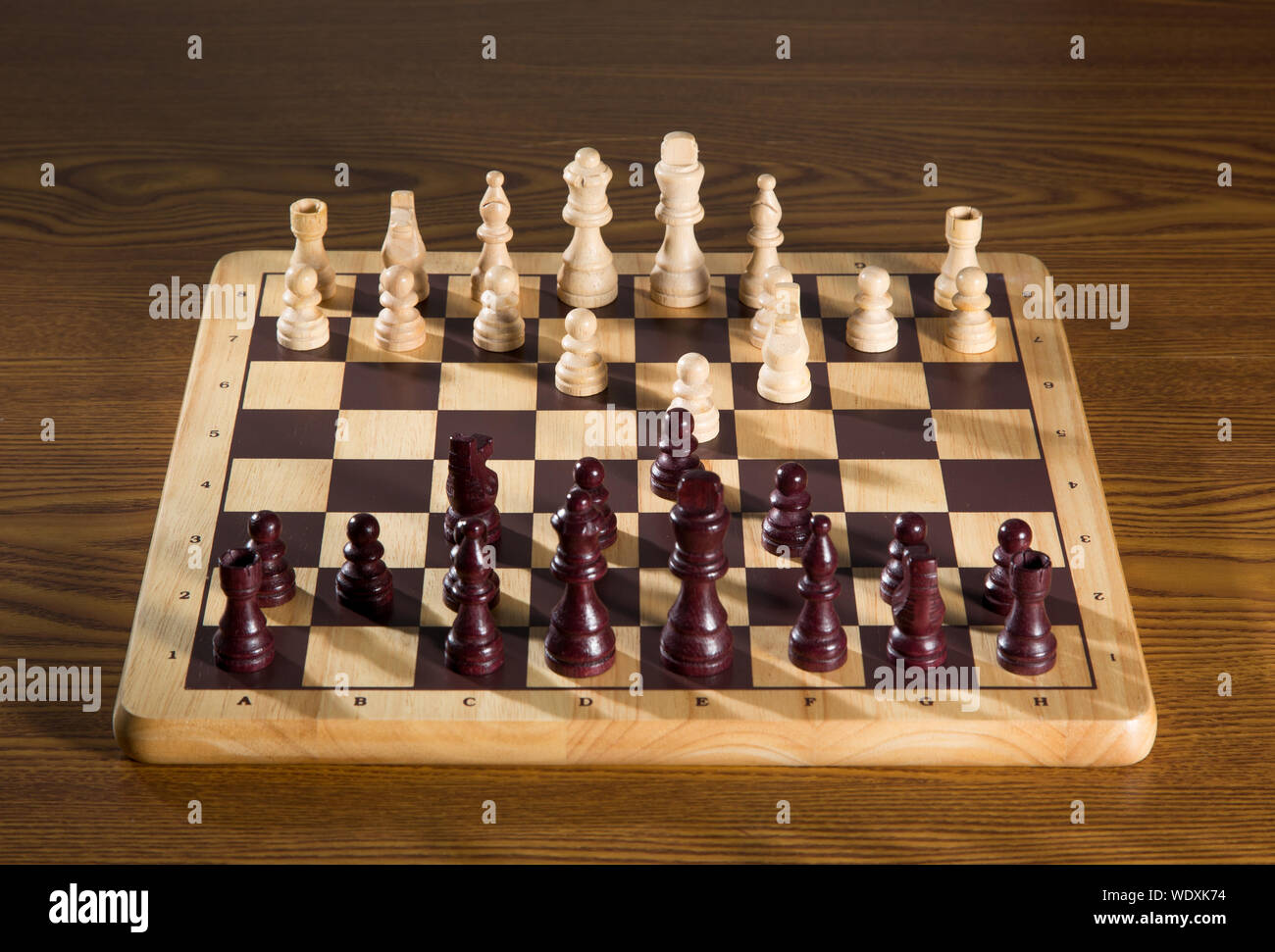 Chess board wooden hi-res stock photography and images - Alamy