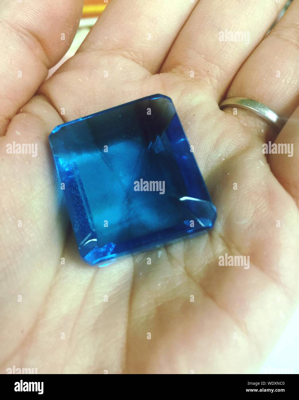 One gemstone close up hi-res stock photography and images - Alamy