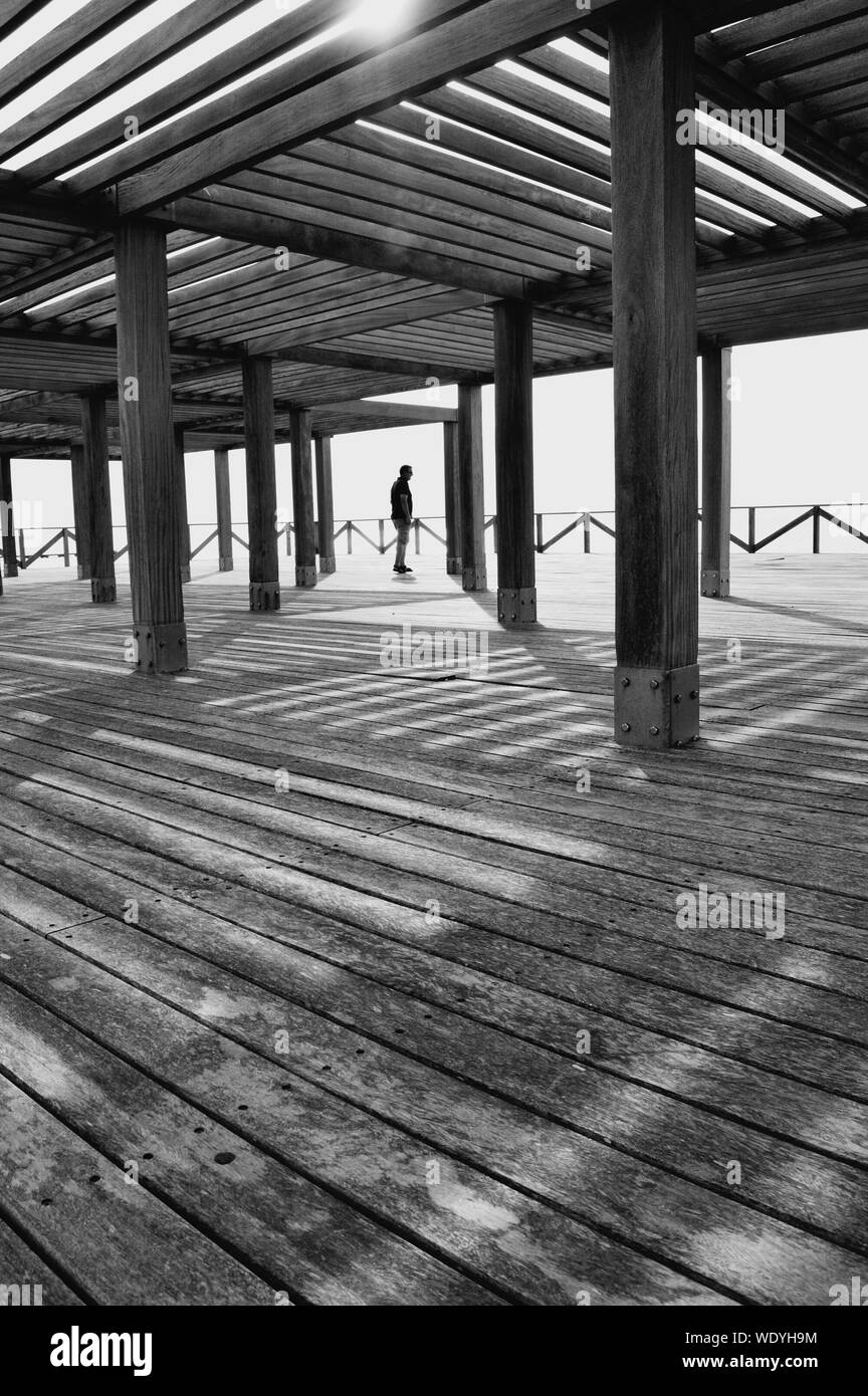 Under the shade hi-res stock photography and images - Alamy