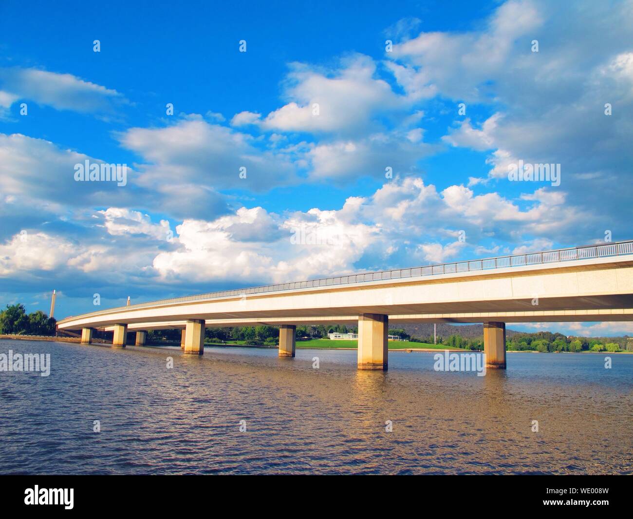 Commonwealth bridge hi-res stock photography and images - Alamy