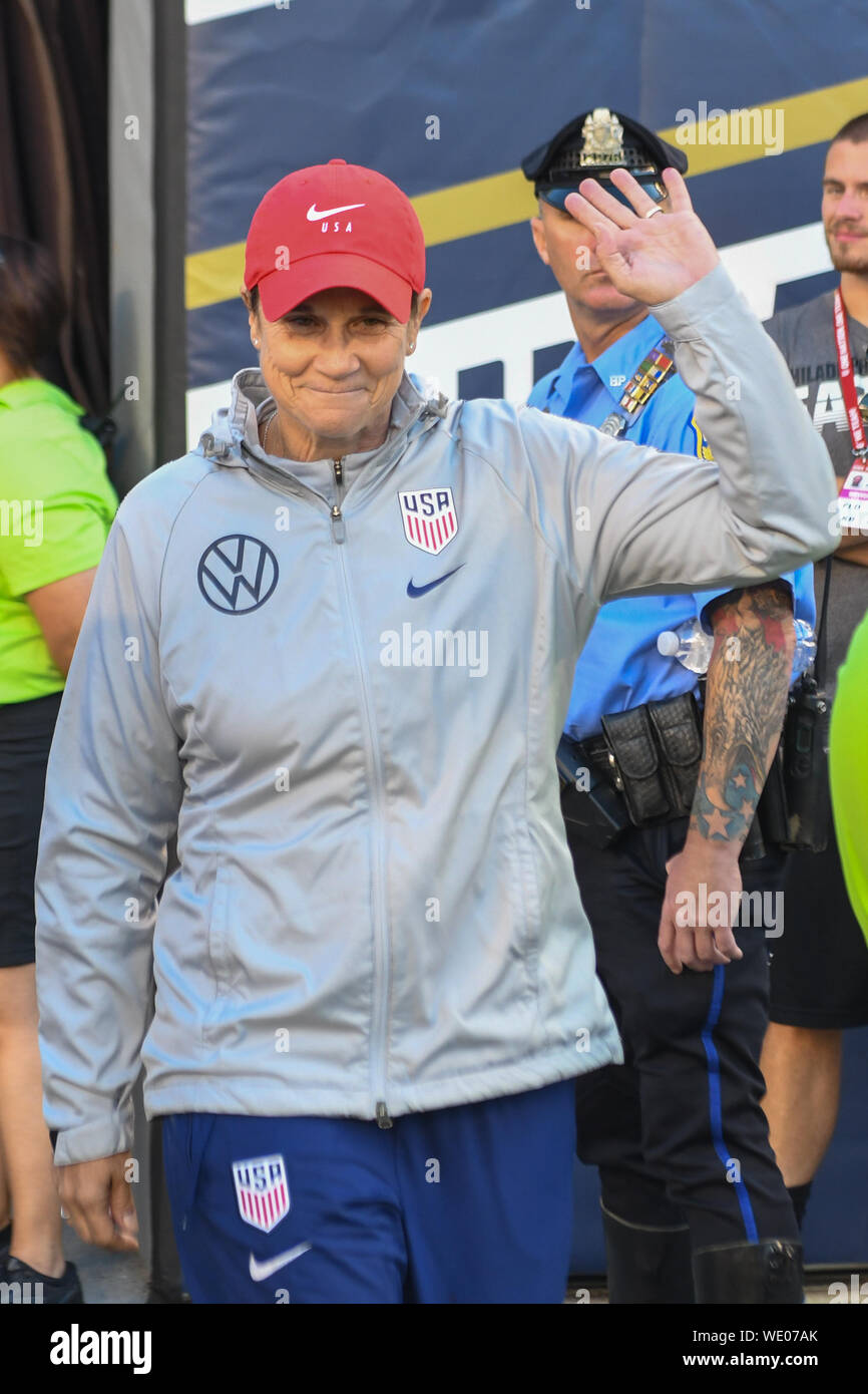 Jill ellis us womens national team hi-res stock photography and images ...