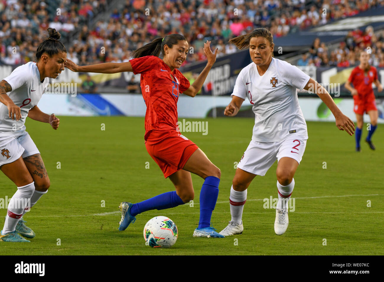 Christen press dribbling hi-res stock photography and images - Alamy
