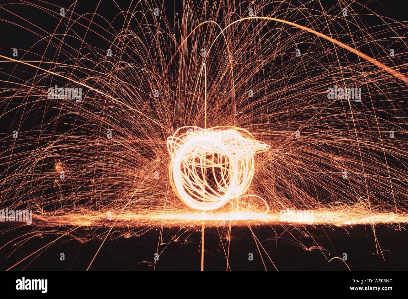 Spinning wire hi-res stock photography and images - Alamy