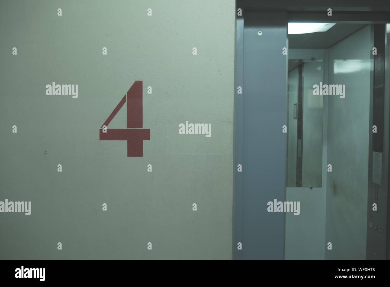 Number 4 door hi-res stock photography and images - Alamy