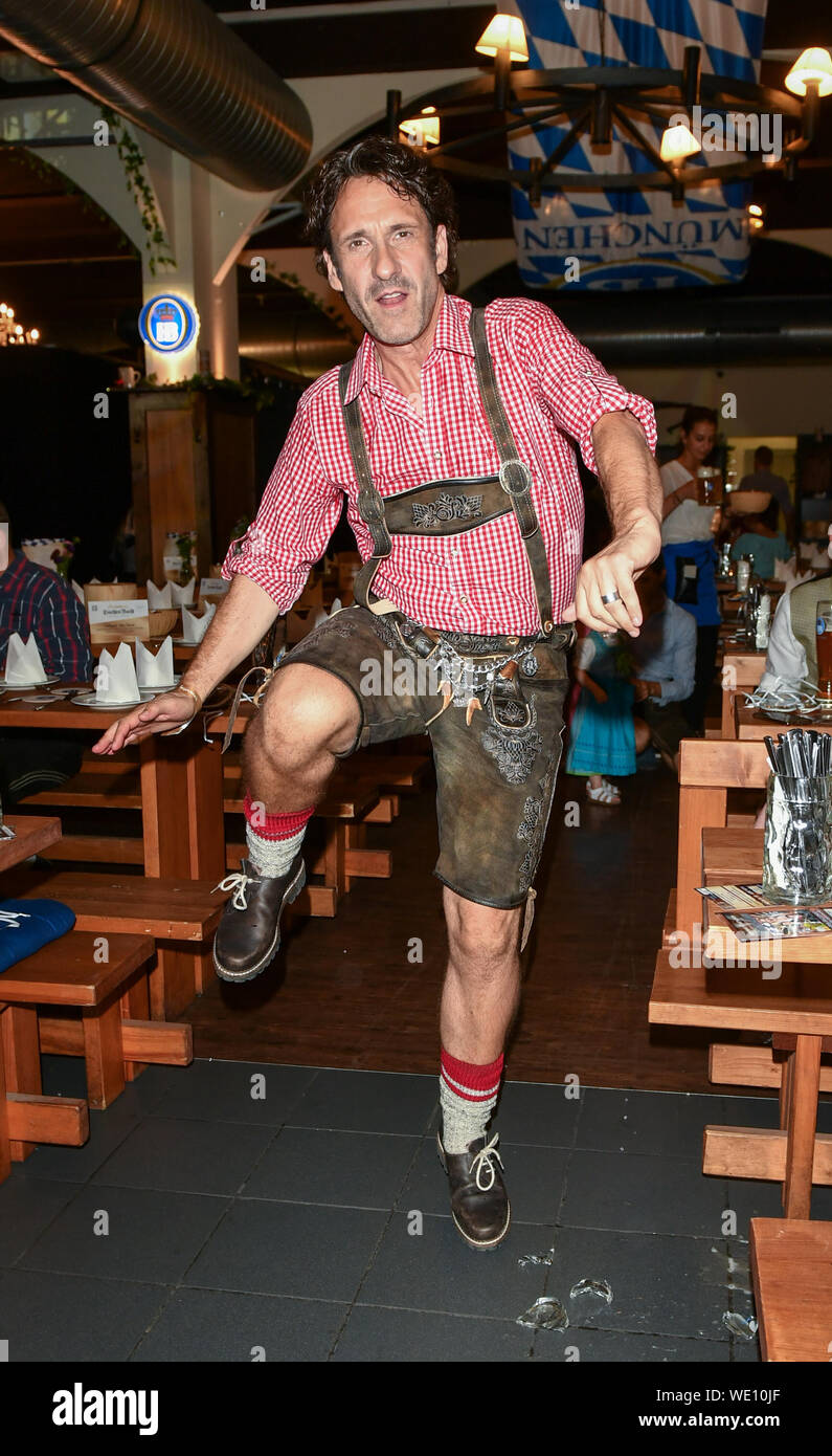 Wild willy hi-res stock photography and images - Alamy