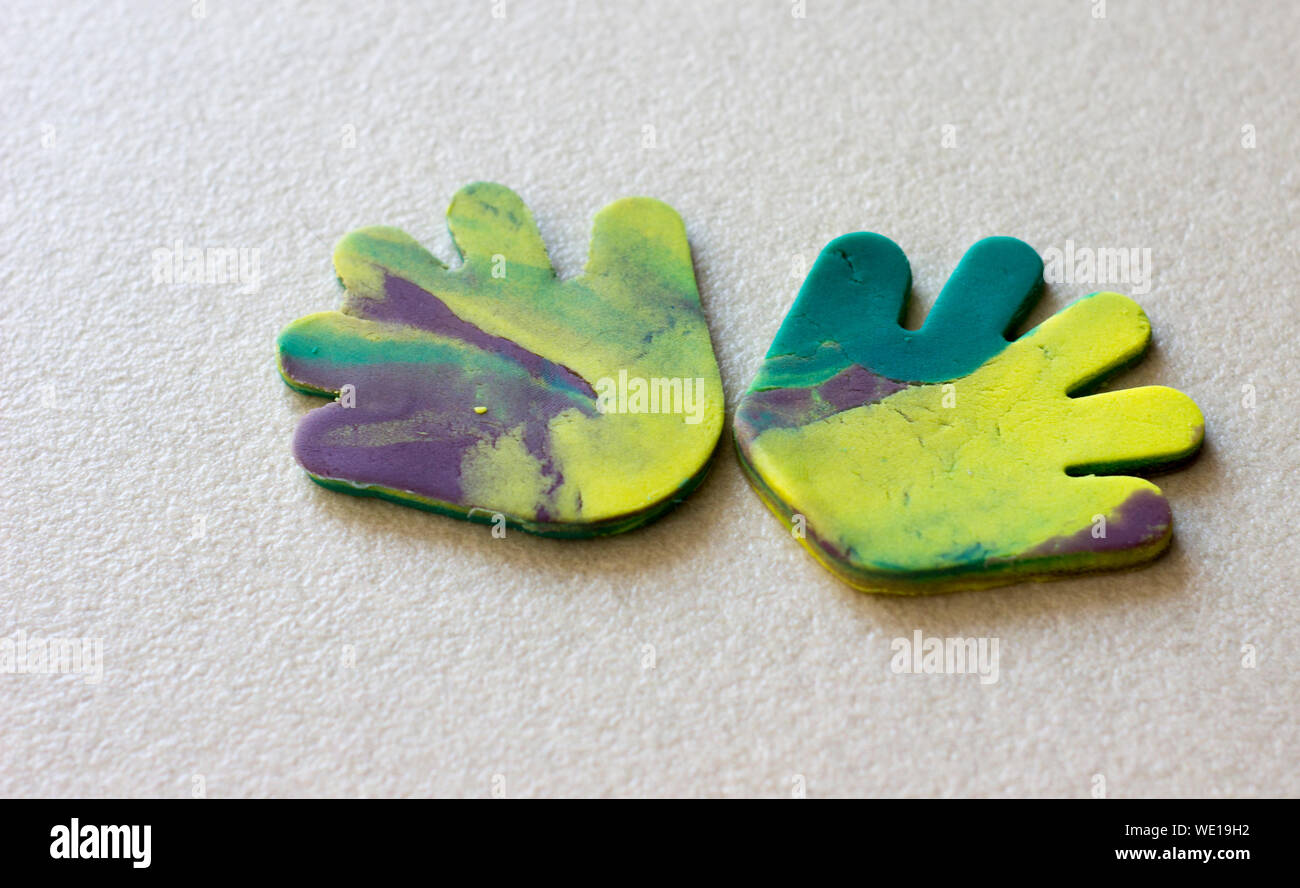 Hands on clay hi-res stock photography and images - Alamy