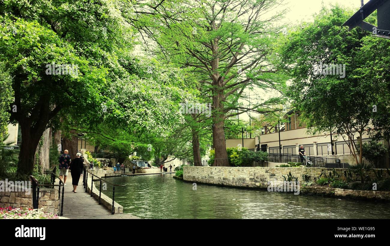 Walking canal hi-res stock photography and images - Alamy