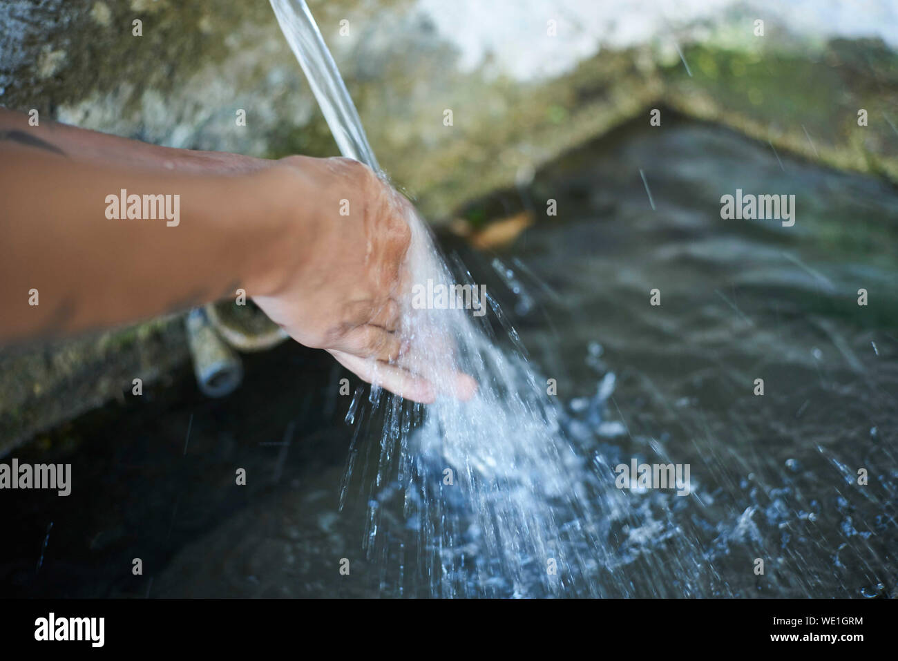 Hand running hi-res stock photography and images - Alamy