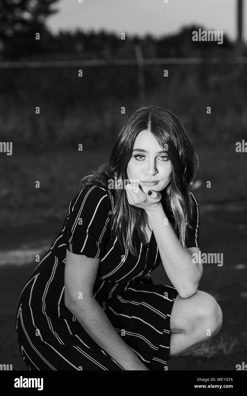 The crouching woman Black and White Stock Photos & Images - Alamy