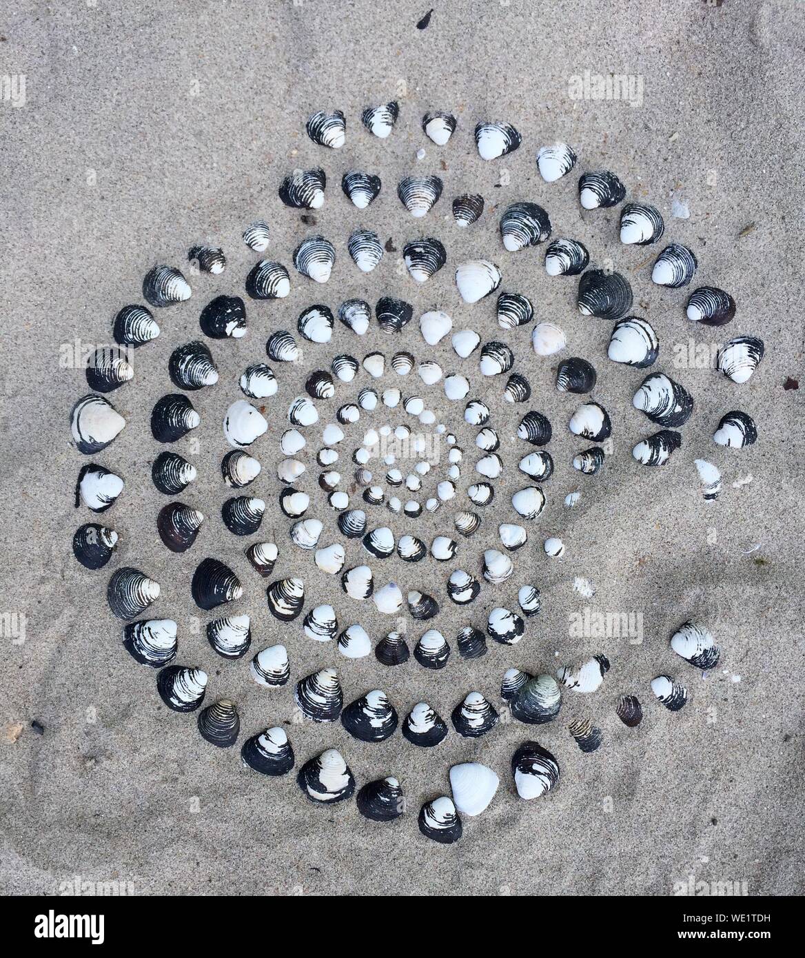 Sand spiral hi-res stock photography and images - Alamy