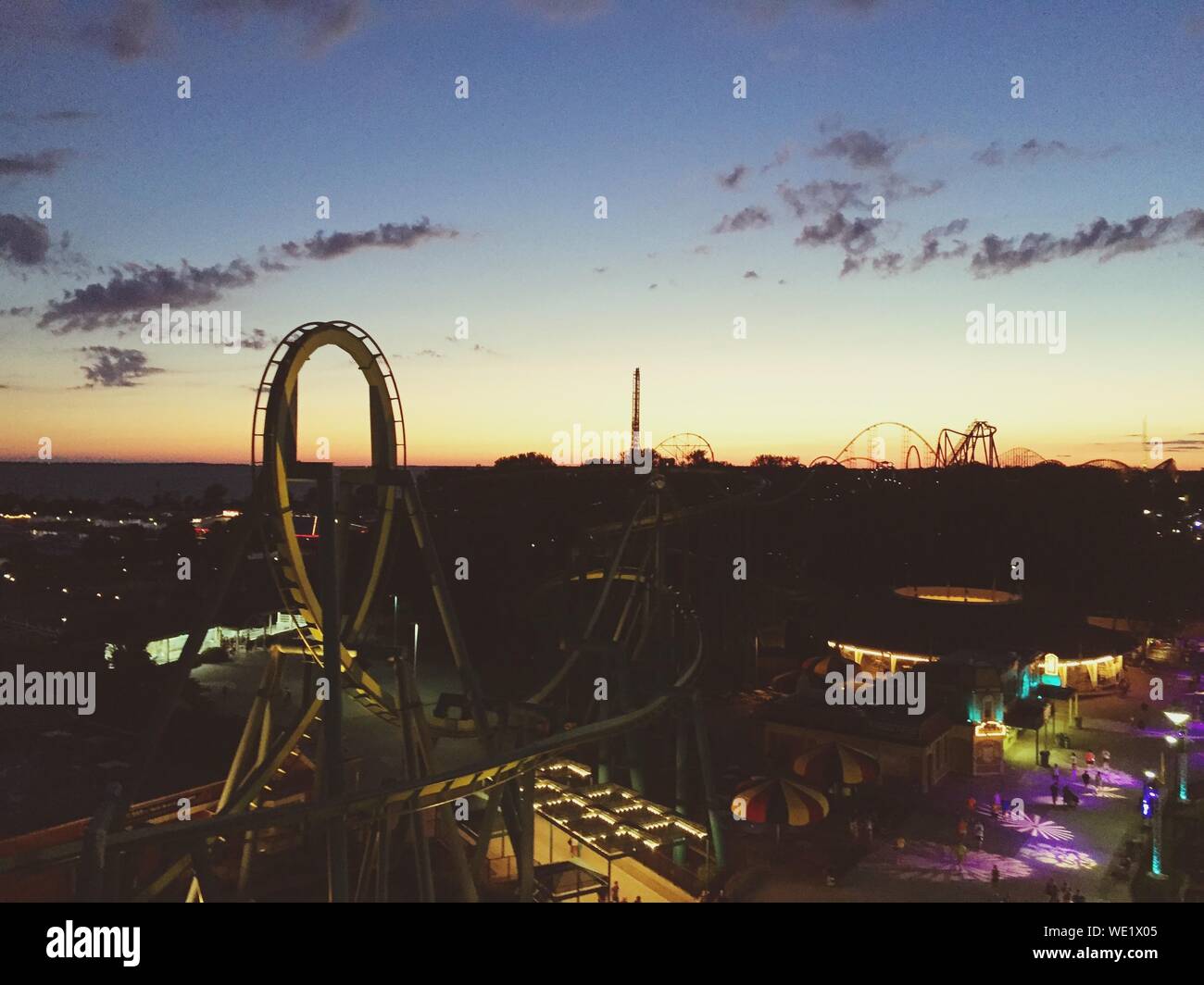 Rollercoaster ride point of view hi-res stock photography and images ...