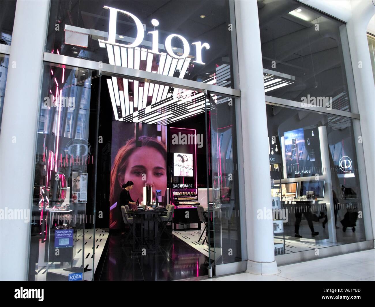 DIOR SCENTS FASHION STORE ENTRANCE IN OCULUS WORLD TRADE CENTER IN ...